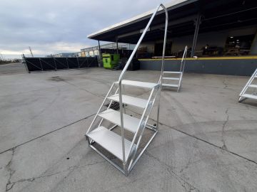 Boat Show Stairs | Portable Commercial Aluminum Stairs